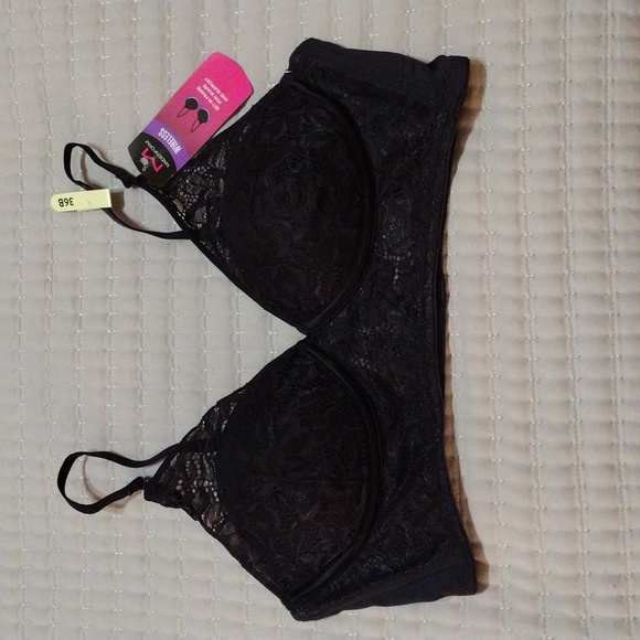 Maidenform | Intimates & Sleepwear | New Maidenform Wireless Bra 36b ...